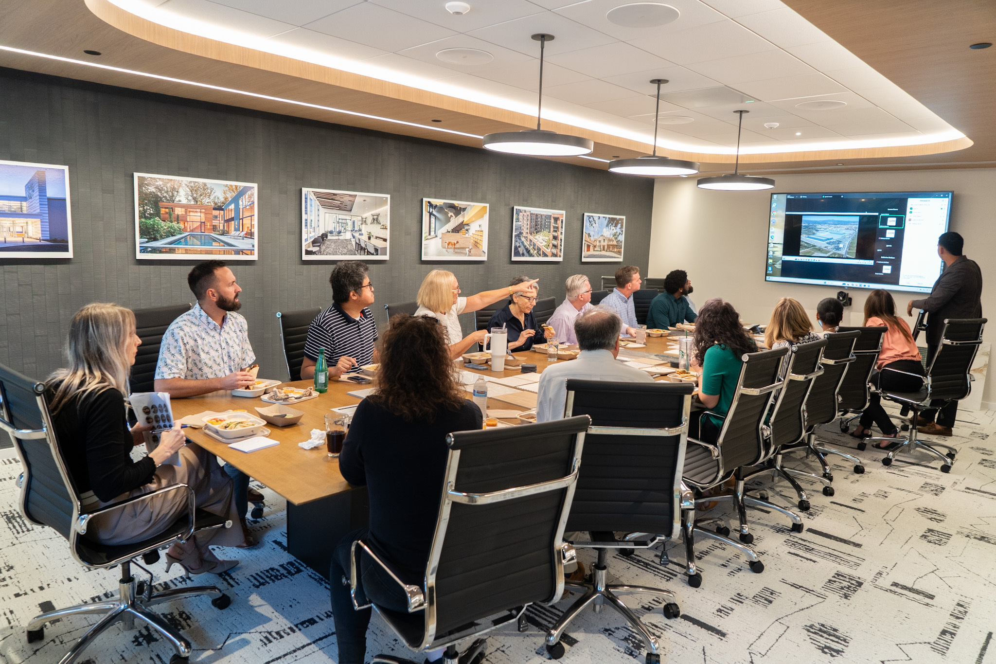 Lou’s City Bar | GTM Architects